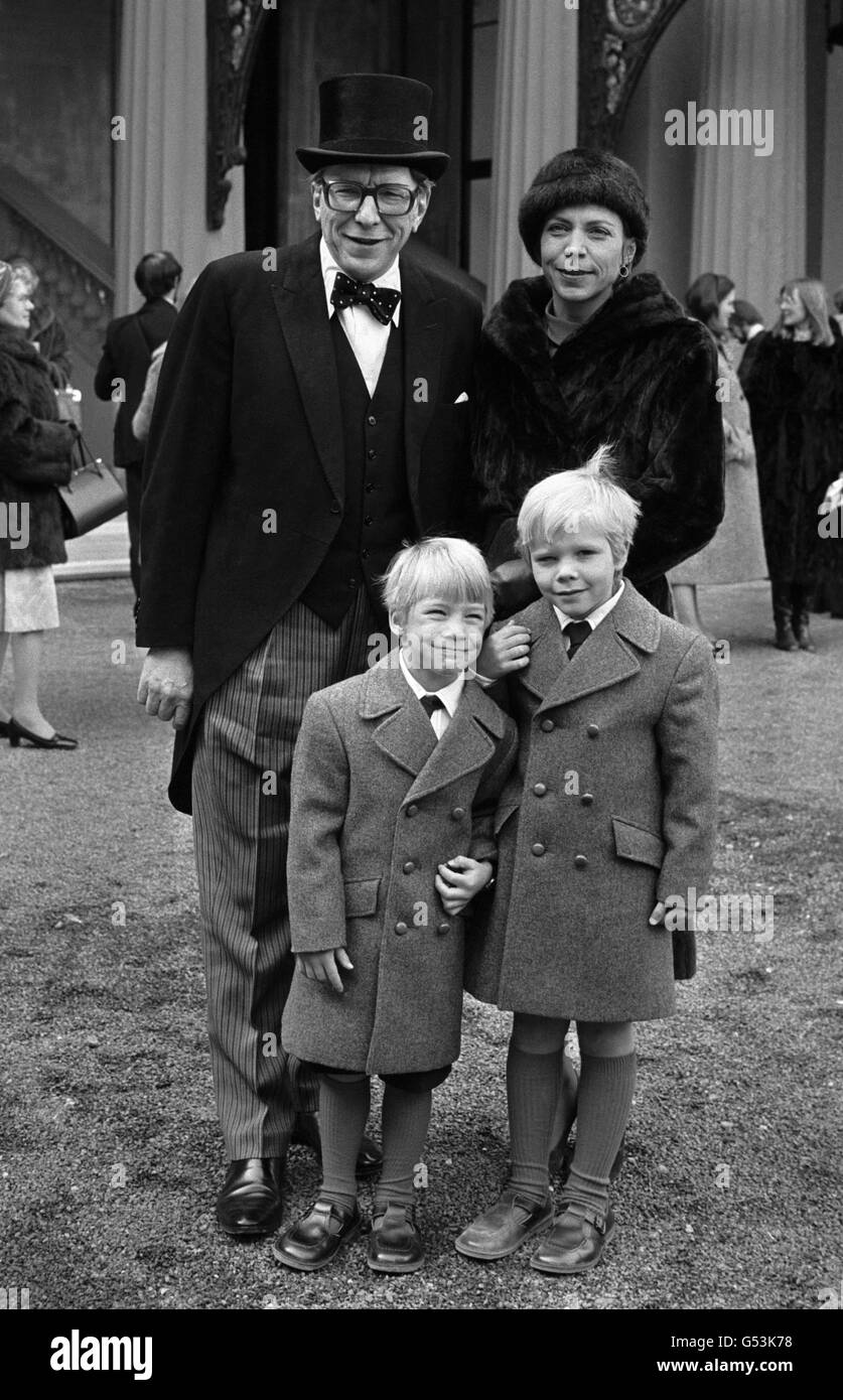 Sir Robin Day with Lady Day and their children, Daniel (left), four ...