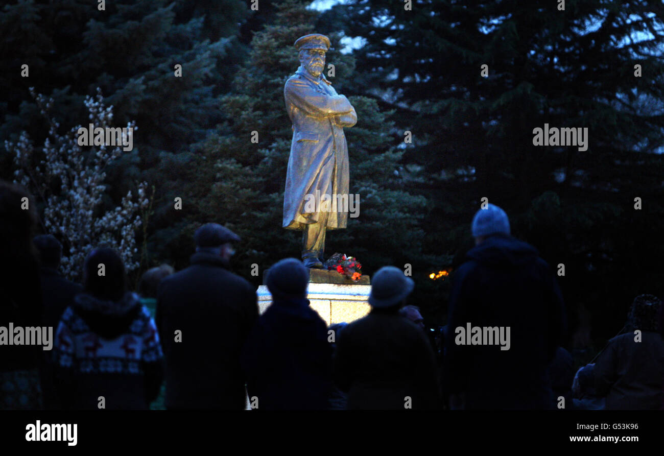 Captain smith of the titanic hi-res stock photography and images - Alamy