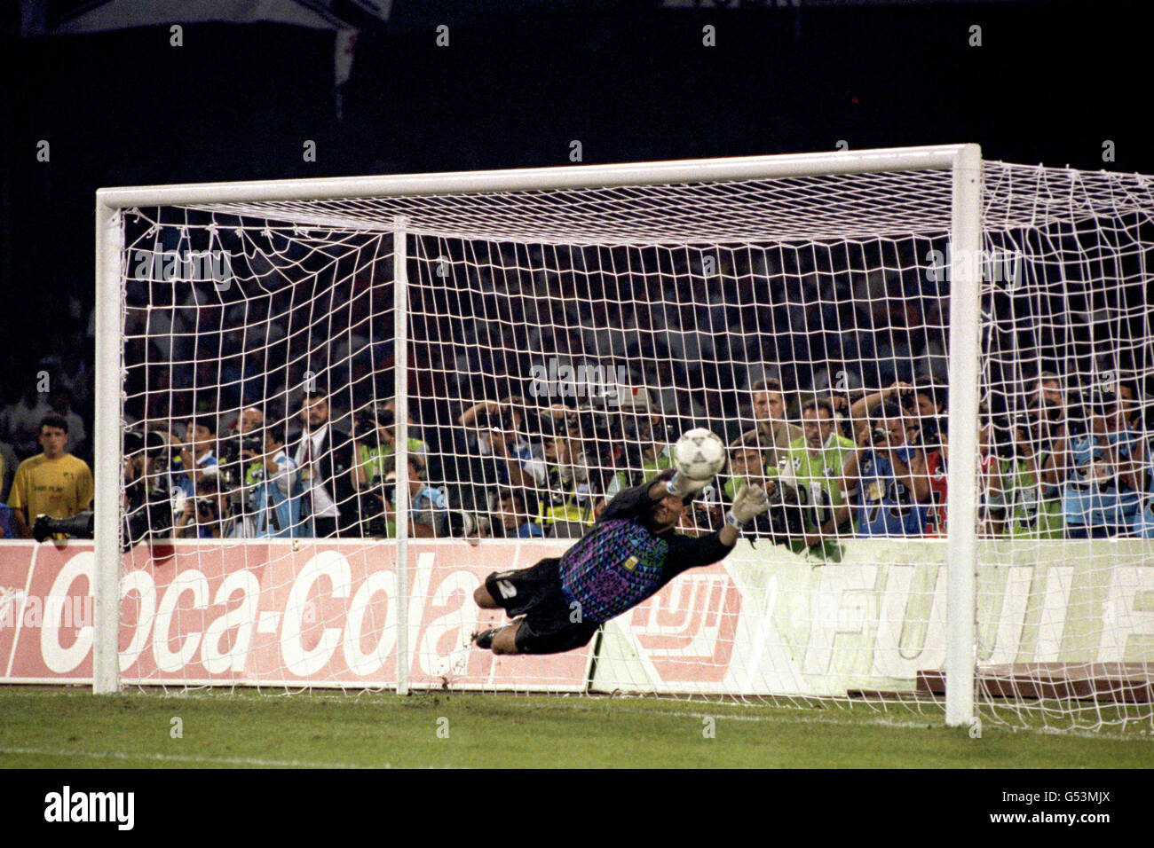 Soccer - FIFA World Cup Italia 90 - Semi Final - Italy v Argentina ...