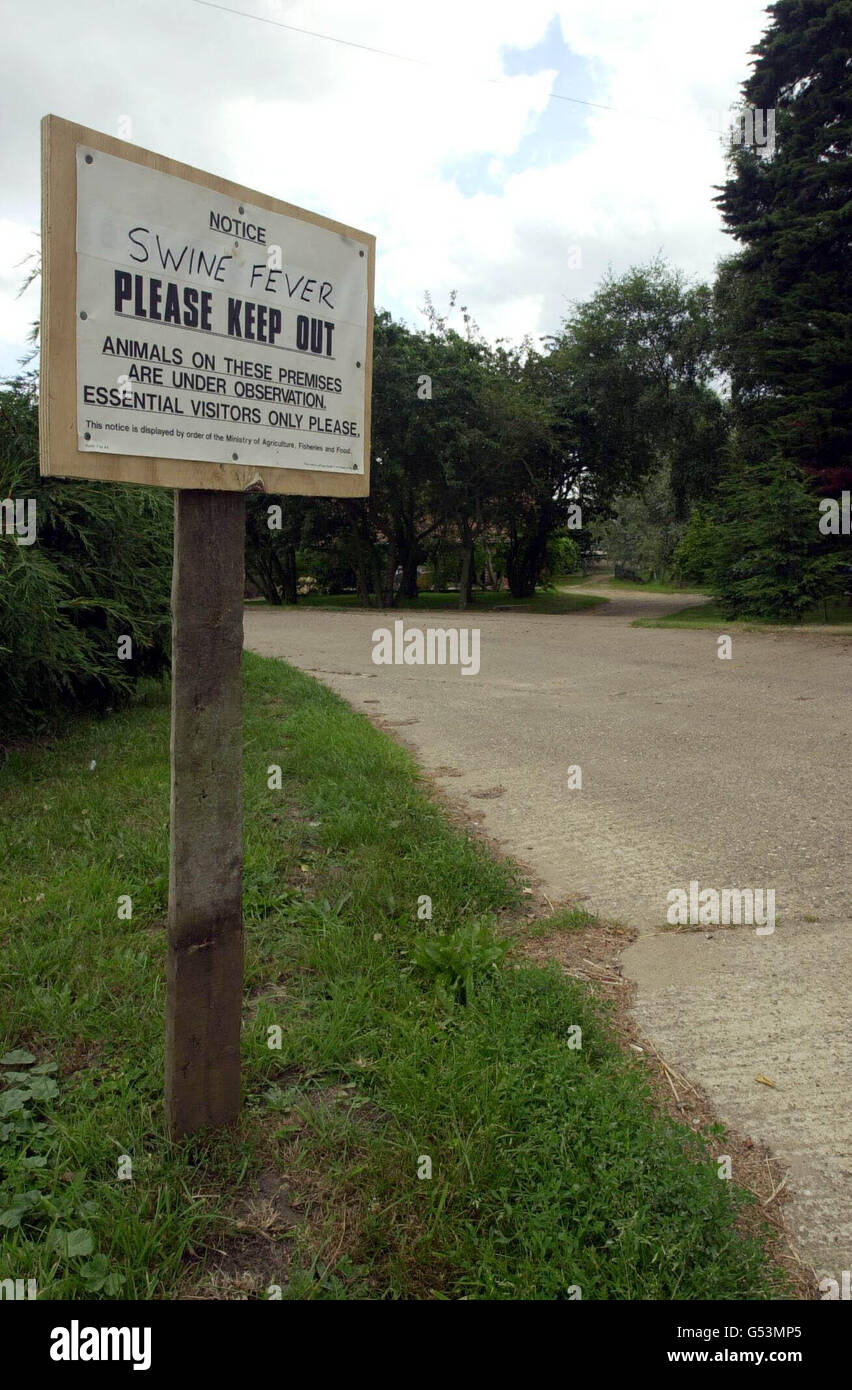 Fisheries food maff sign outside facons bottom farm in iken hi-res ...