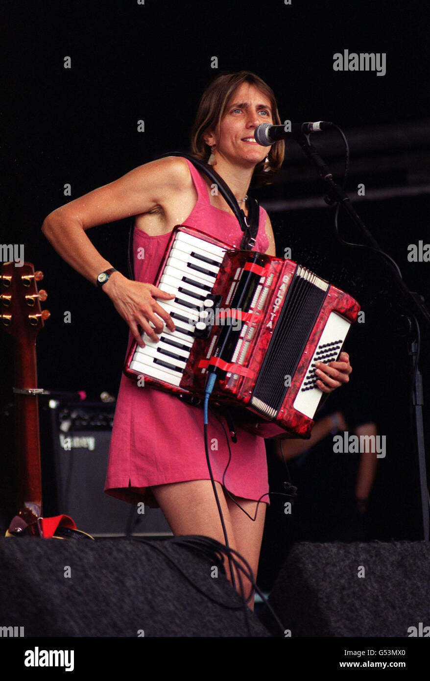 annA rydeR performing on stage at the Fairport Convention, Cropredy Y2K ...