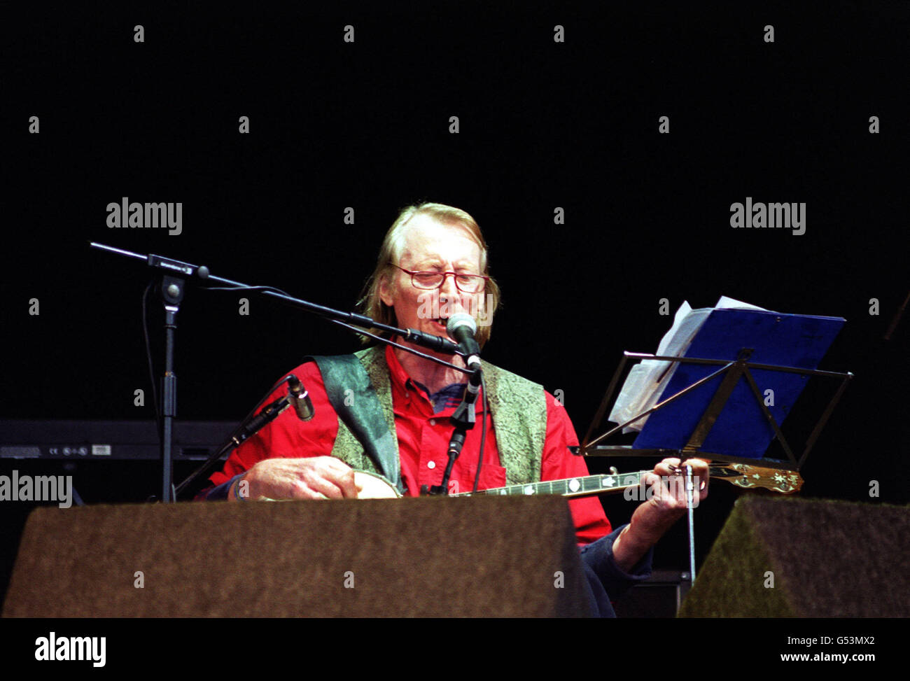 Clive Palmer of the Incredible String Band performing on stage at the ...