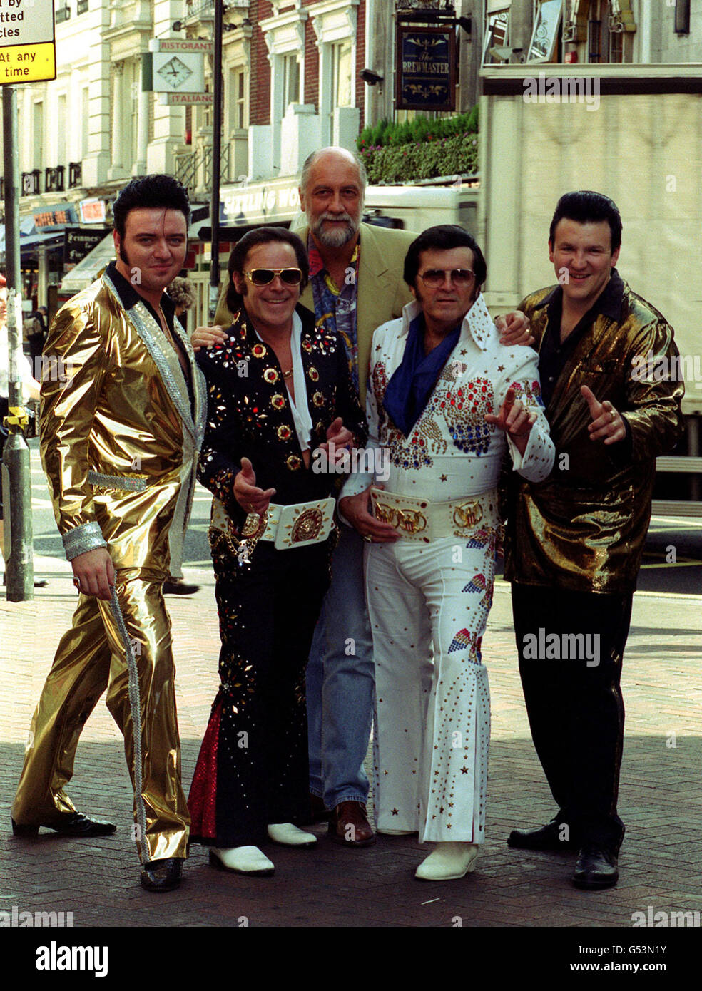 Elvis lookalike Mick Fleetwood Stock Photo - Alamy