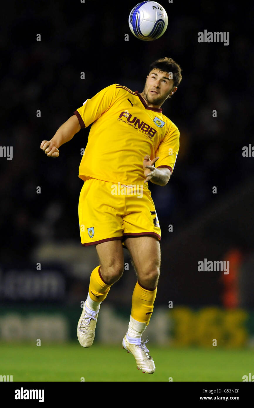 Football head heads header ball pasmid 3409696 full length ampics hi-res stock photography and ...