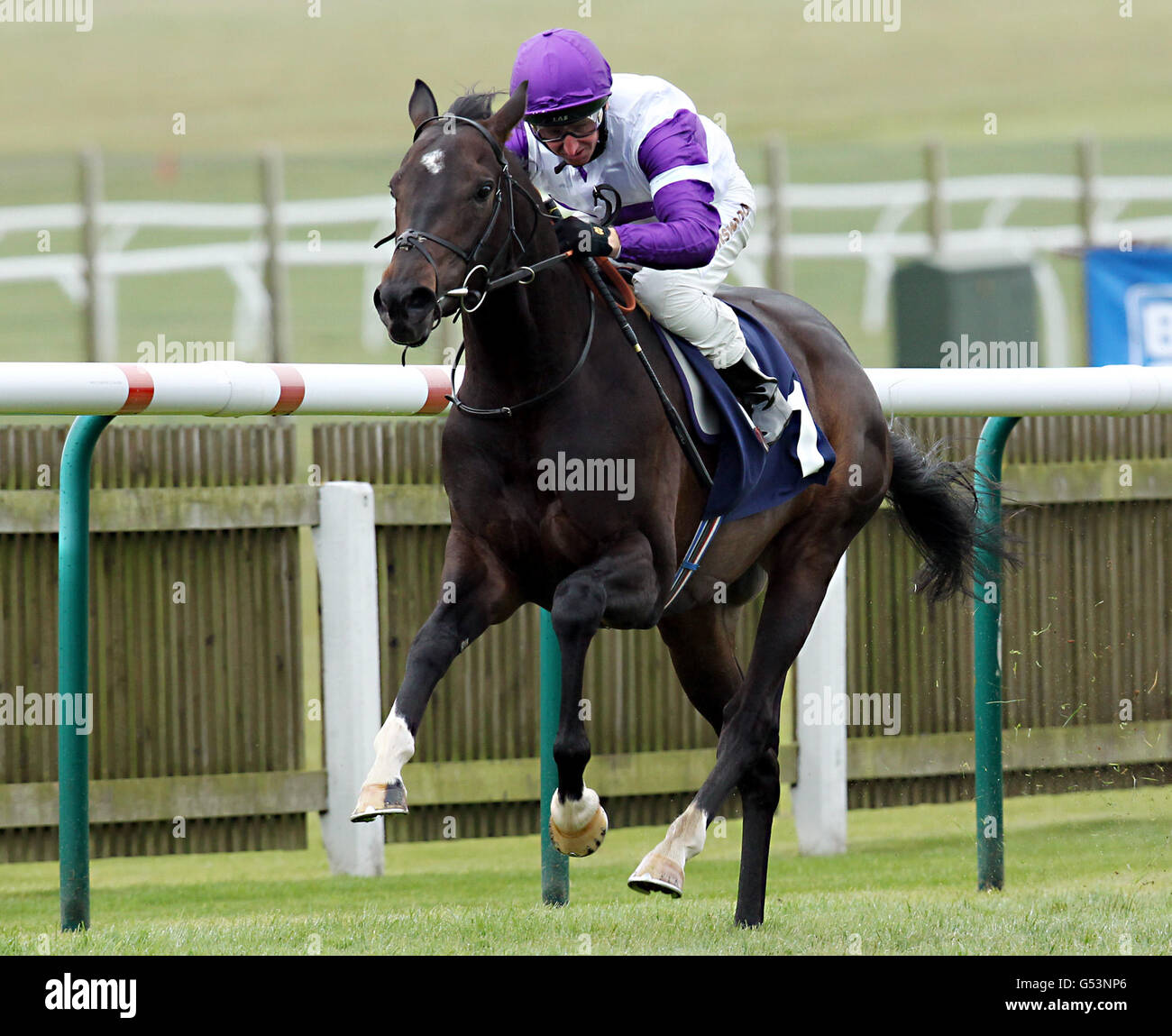 Horse Racing - The Craven Meeting - Day One - Newmarket Racecourse ...