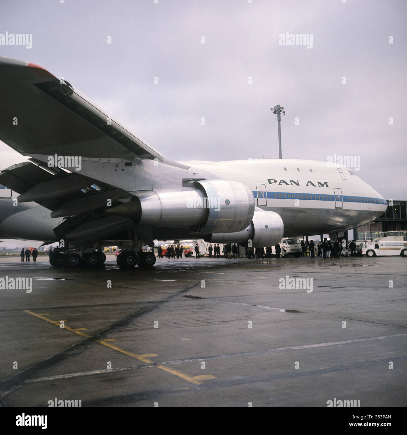 Transport - Air - First Jumbo Jet in Britain - Heathrow Airport, London ...