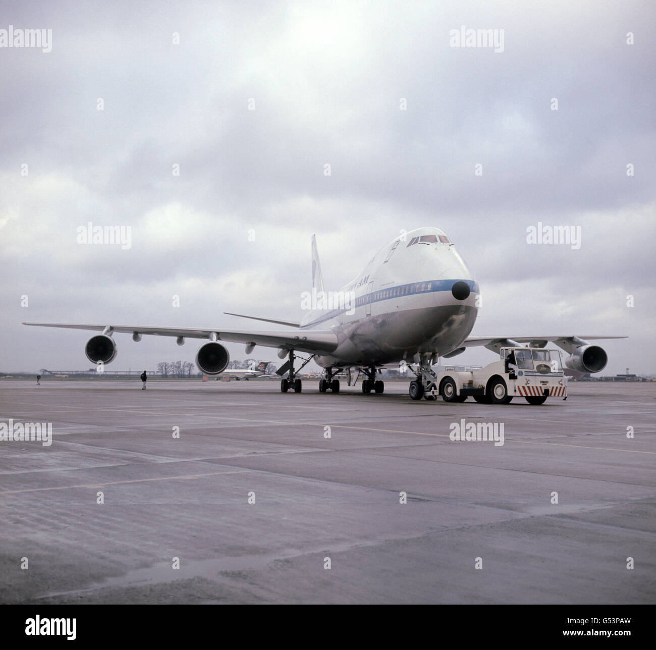 Pan american airways boeing 747 hi-res stock photography and images - Alamy