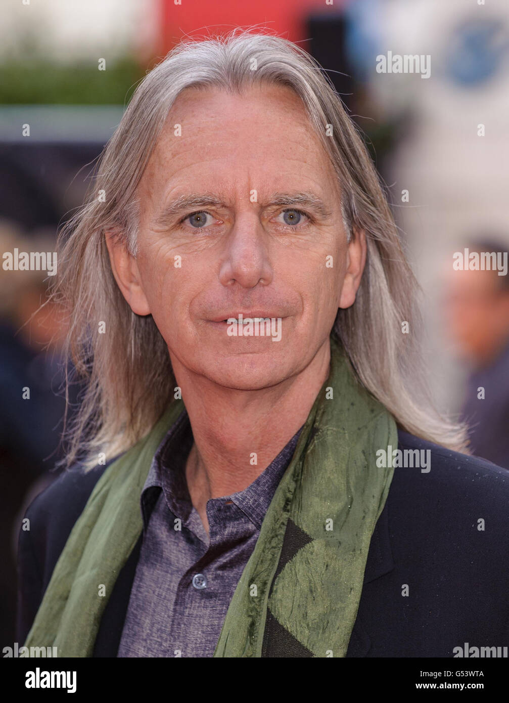 Director Scott Hicks arrives at the European premiere of 'The Lucky One ...