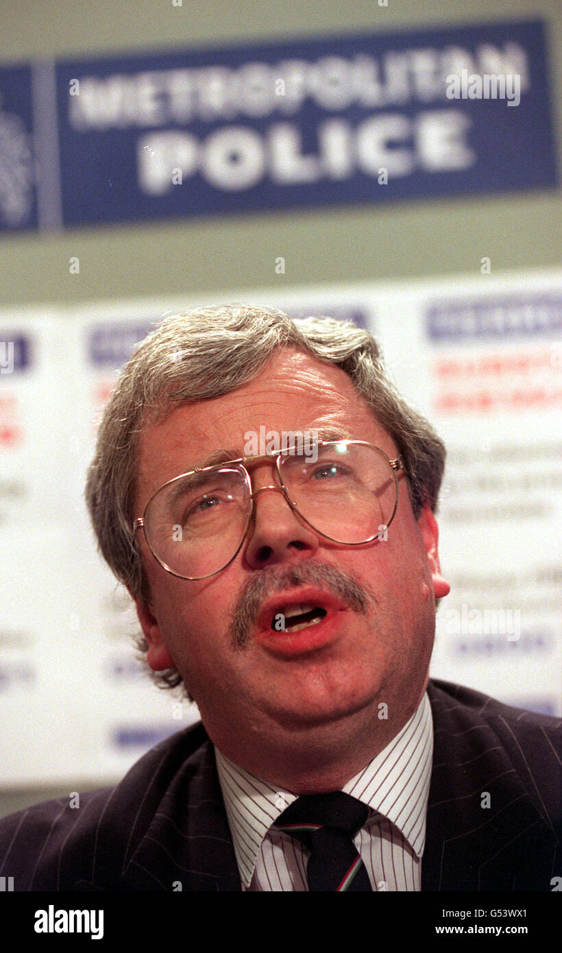 Commander john grieve hi-res stock photography and images - Alamy