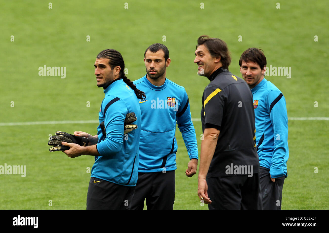 Barcelona's Javier Mascherano (second left) and Lionel Messi (right) in ...