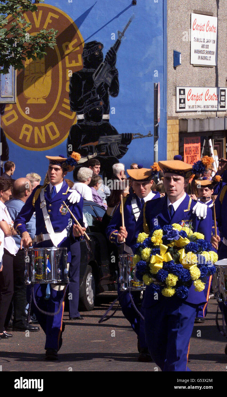 Ulster Loyalist Wall Mural On Stock Photos & Ulster Loyalist Wall Mural ...
