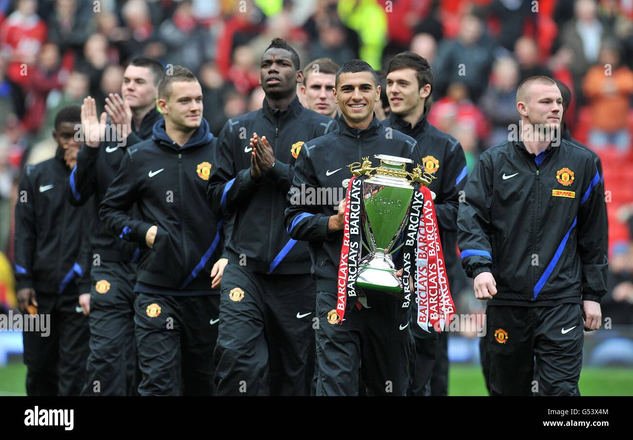 Manchester United's reserve team players celebrate winning the Barclays ...