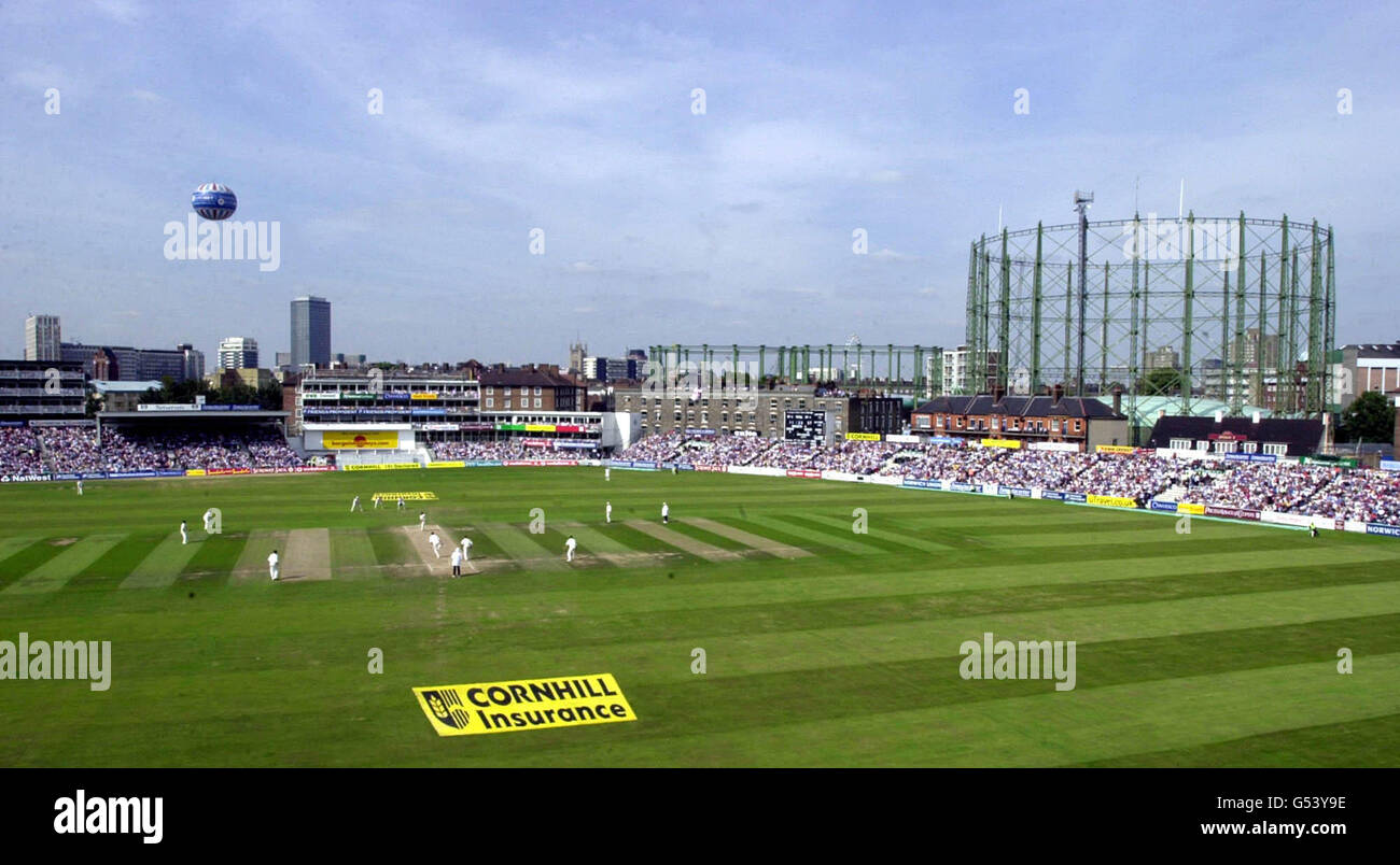The final day fifth cornhill test oval hi-res stock photography and ...