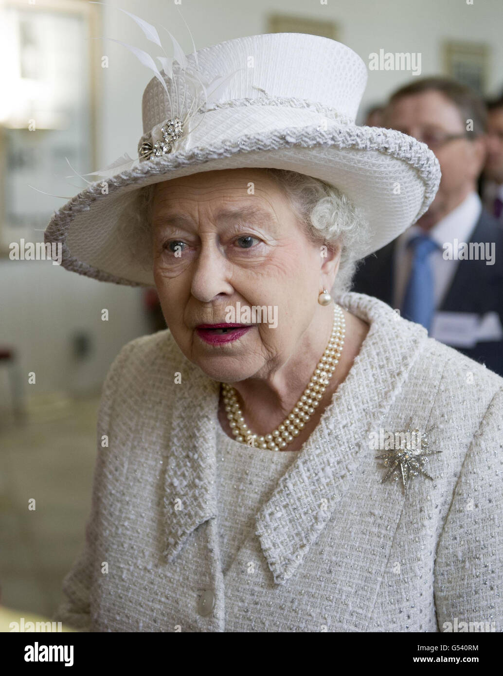 Queen Elizabeth II meets members of the Grand Slam-winning Welsh rugby ...