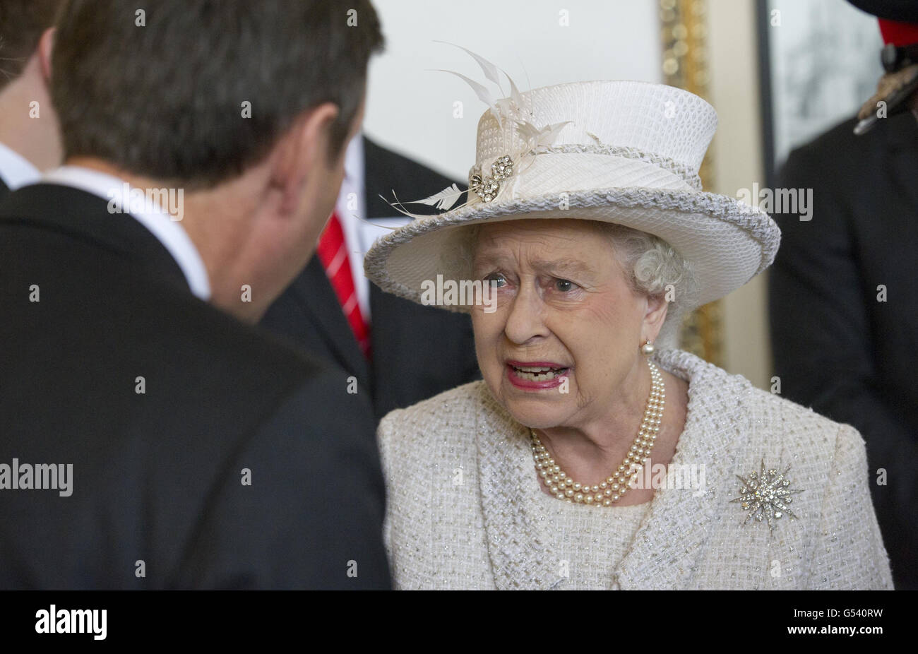 Queen Elizabeth II meets members of the Grand Slam-winning Welsh rugby ...