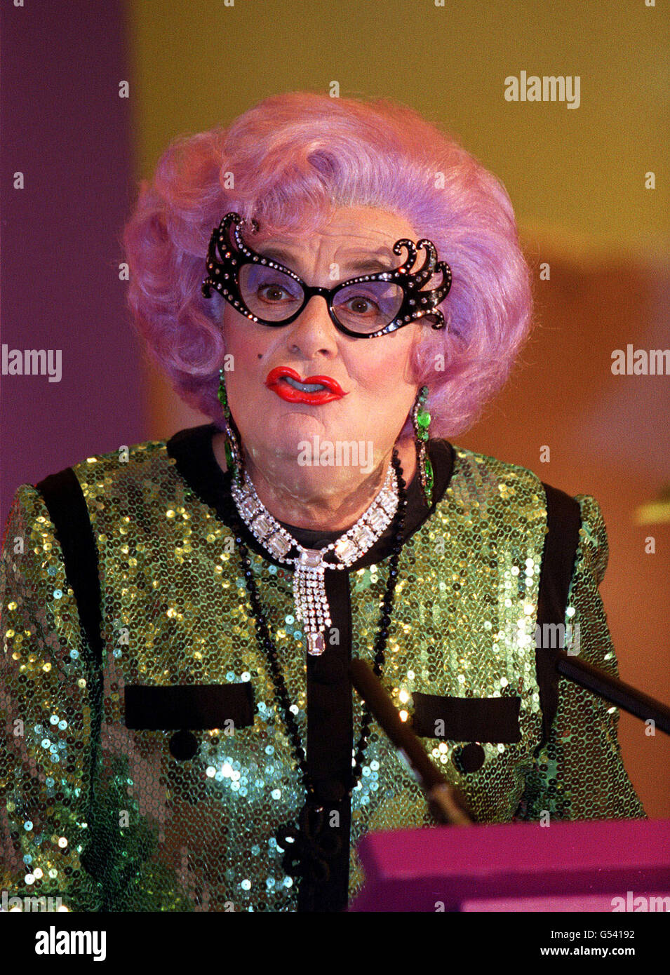 Dame edna everage barry humphries hi-res stock photography and images ...