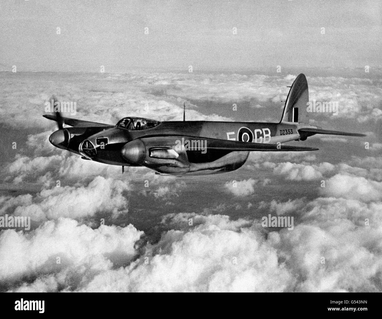De havilland mosquito aircraft in hi-res stock photography and images ...
