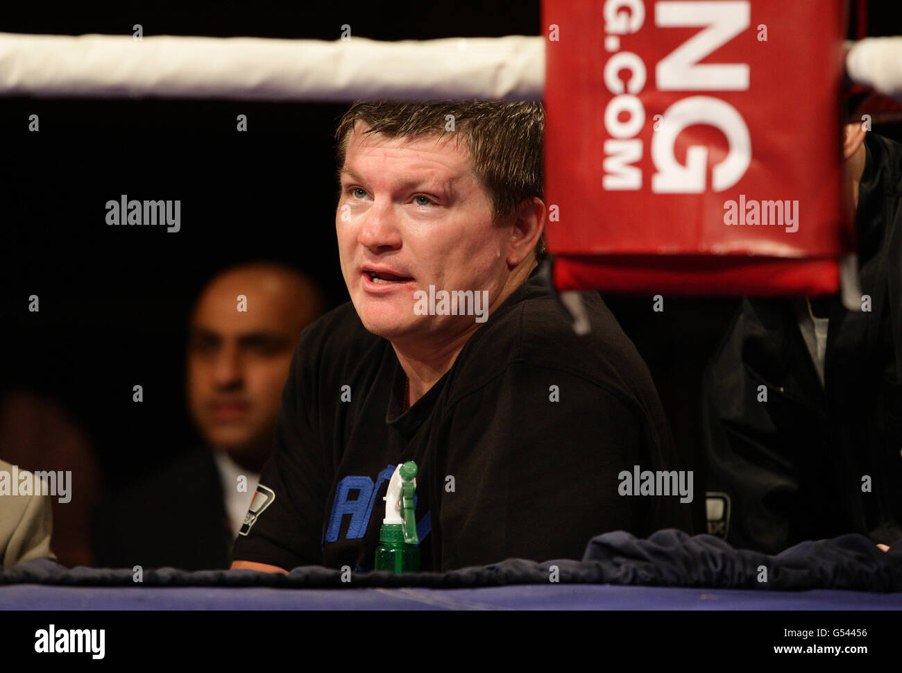 Boxing - Oldham Sports Centre Stock Photo - Alamy