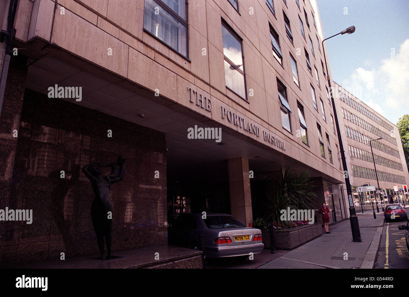 The portland hospital exterior hi-res stock photography and images - Alamy