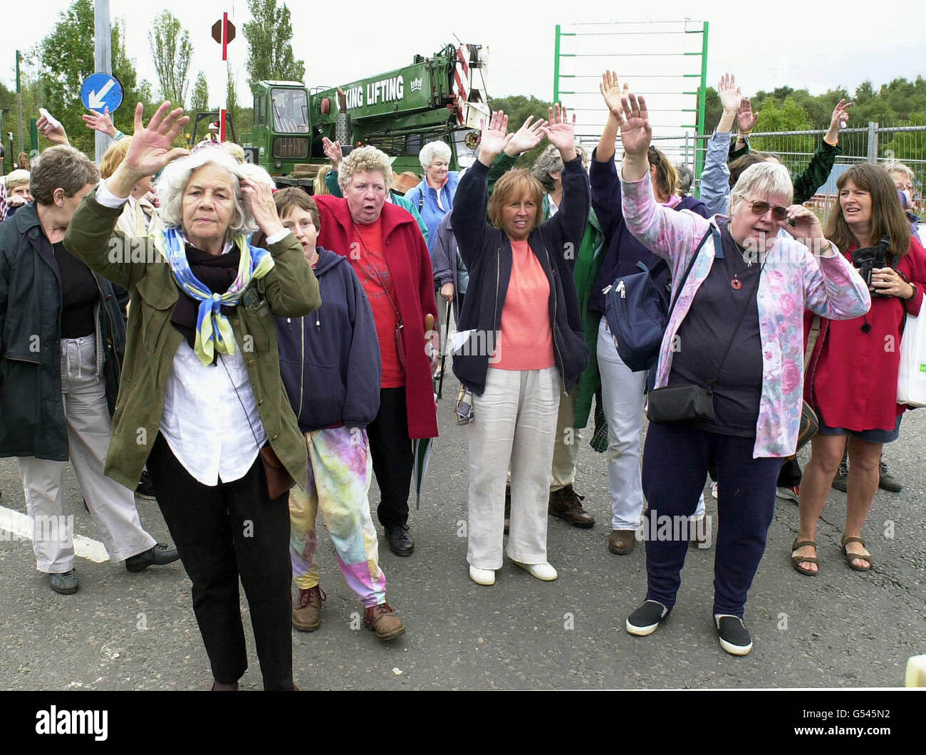 Greenham common women hi-res stock photography and images - Alamy