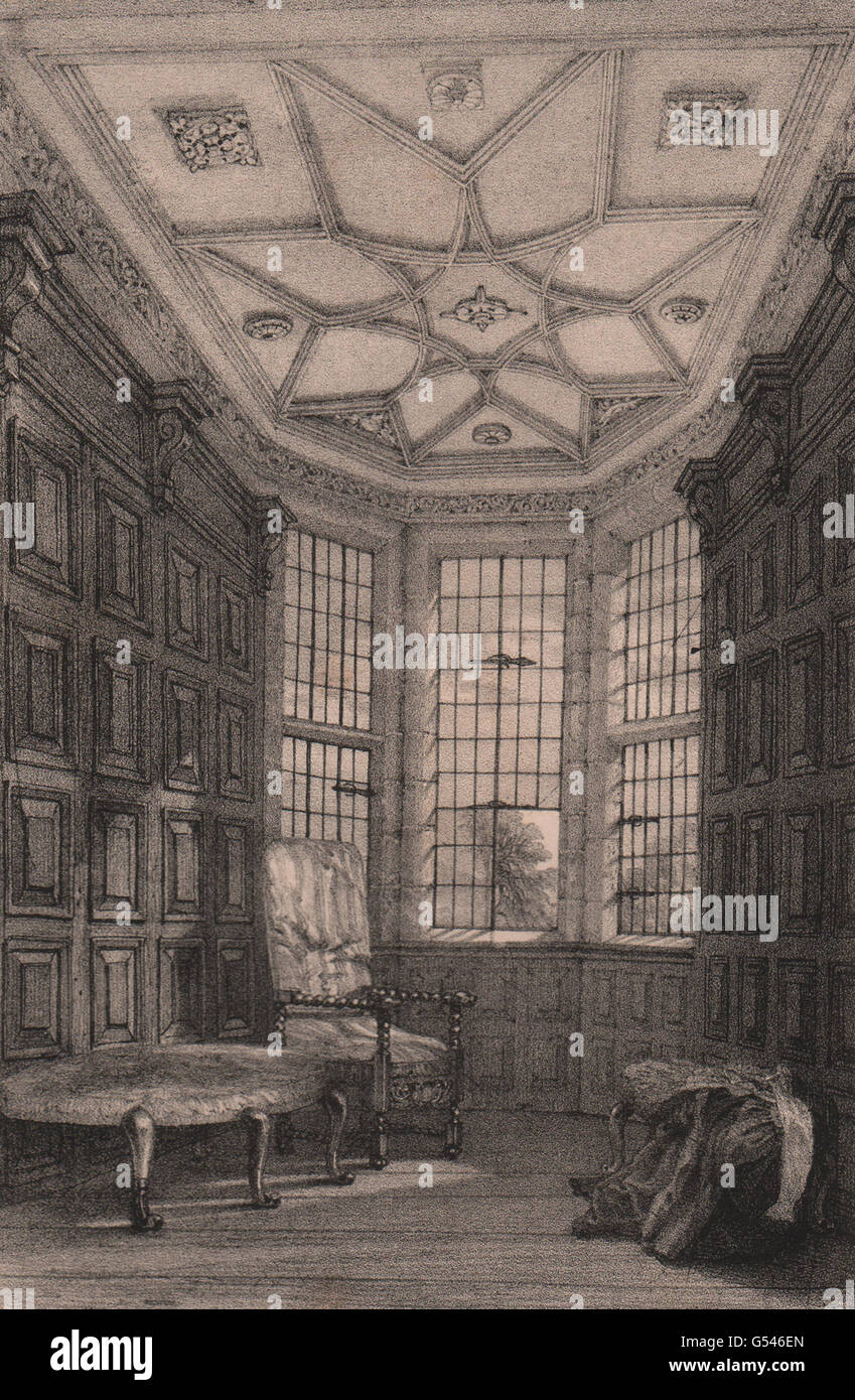 HADDON HALL: Interior oriel window in drawing room. Derbyshire, old ...