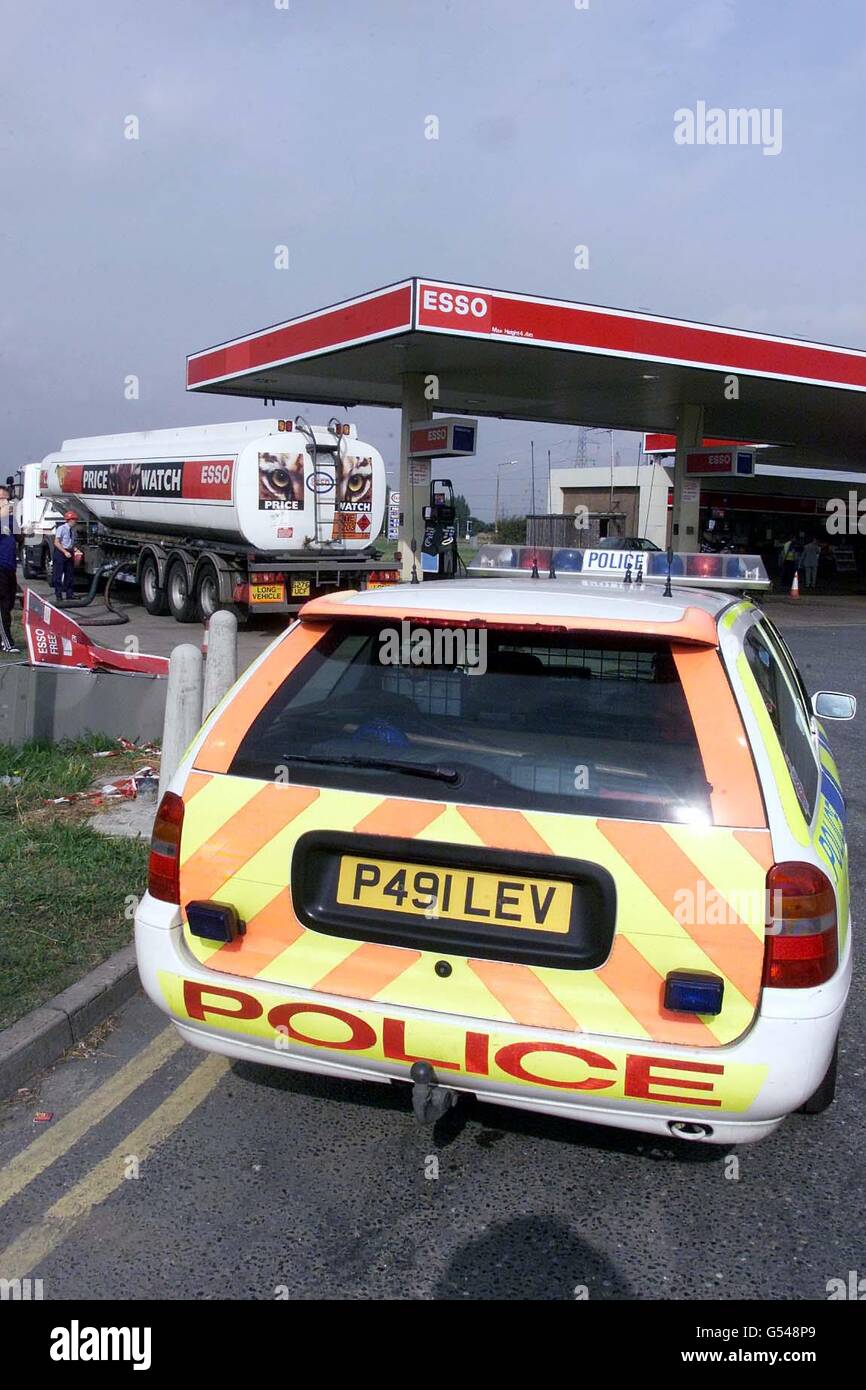 Purfleet esso hi-res stock photography and images - Alamy