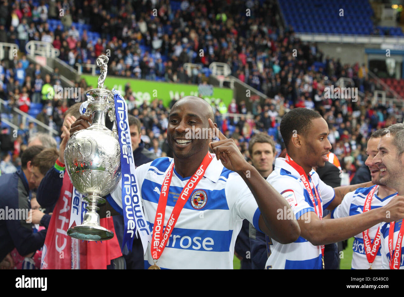 Jason roberts trophy hi-res stock photography and images - Alamy
