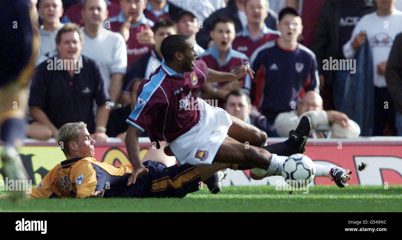 Box within a box hi-res stock photography and images - Alamy