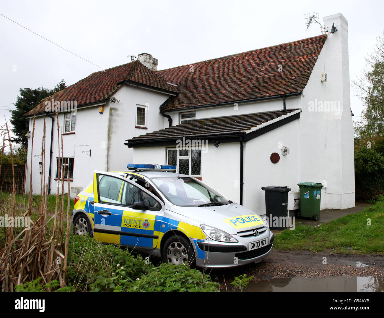 Village yalding in kent hi-res stock photography and images - Alamy