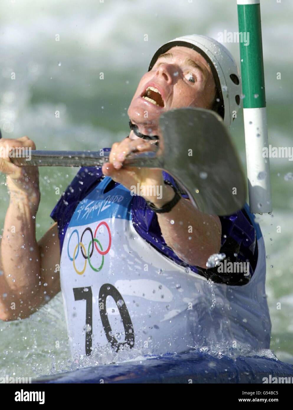 American Scott Shipley keeps a close eye on avoiding touching the ...