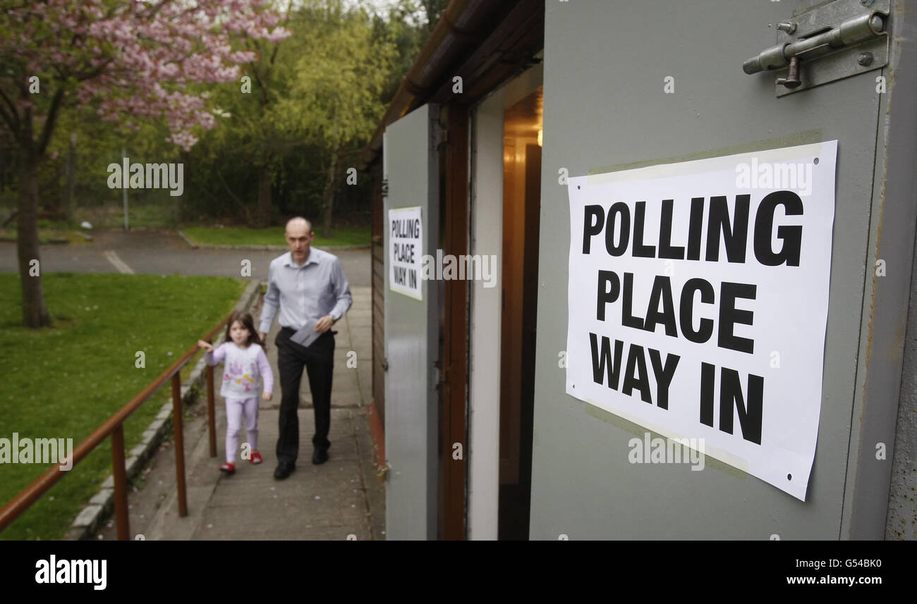 Scotland polling station local hi-res stock photography and images - Alamy