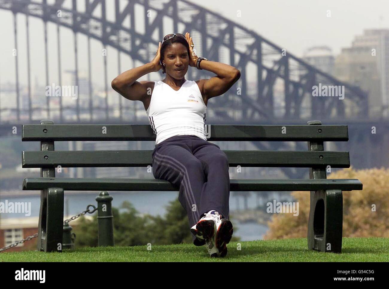 Sydney 2000 olympics athletics denise lewis press conference hi-res ...