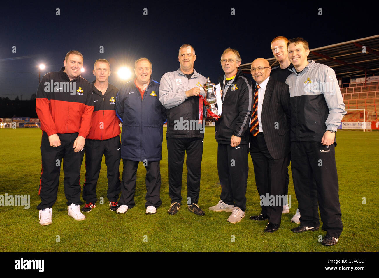 Left to right paul wilson hi-res stock photography and images - Alamy