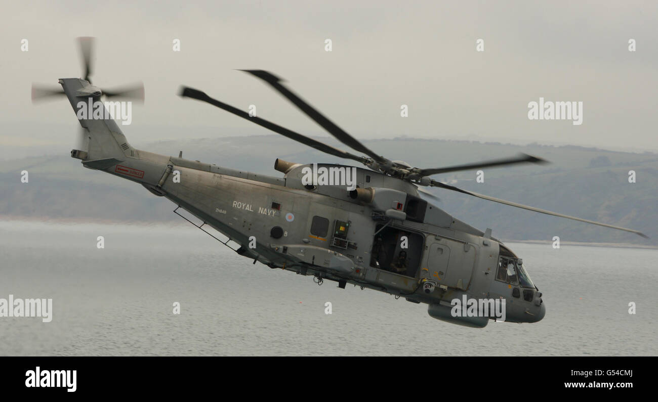 Royal navy merlin helicopter hi-res stock photography and images - Alamy