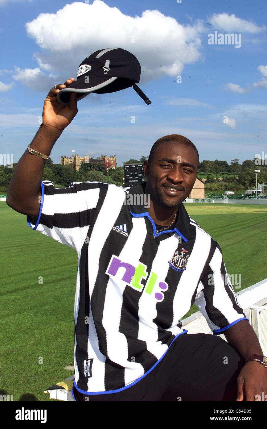 Newcastle sign Lua Lua Stock Photo - Alamy