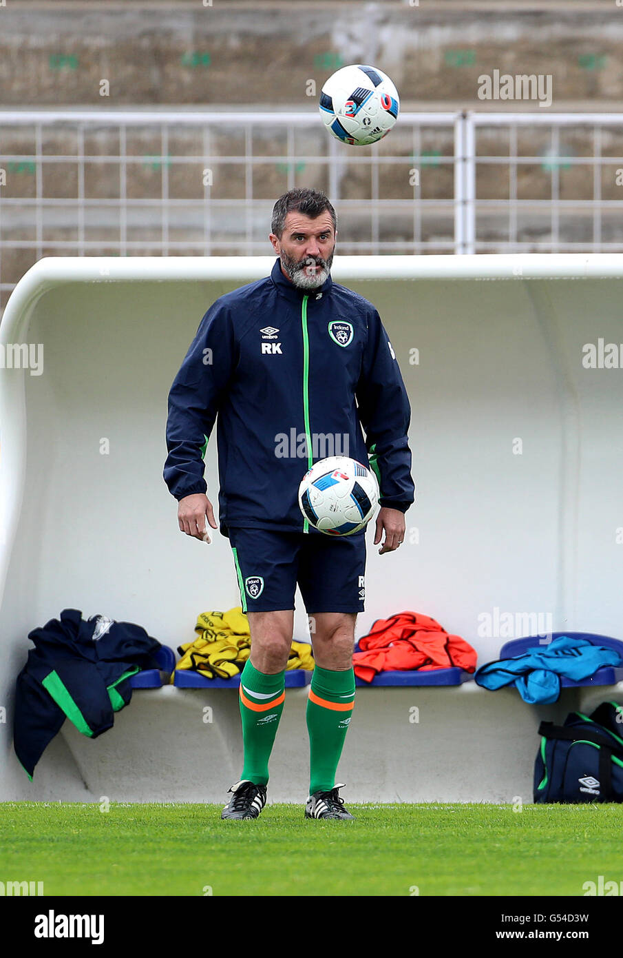 Republic of Ireland assistant manager Roy Keane during a training ...