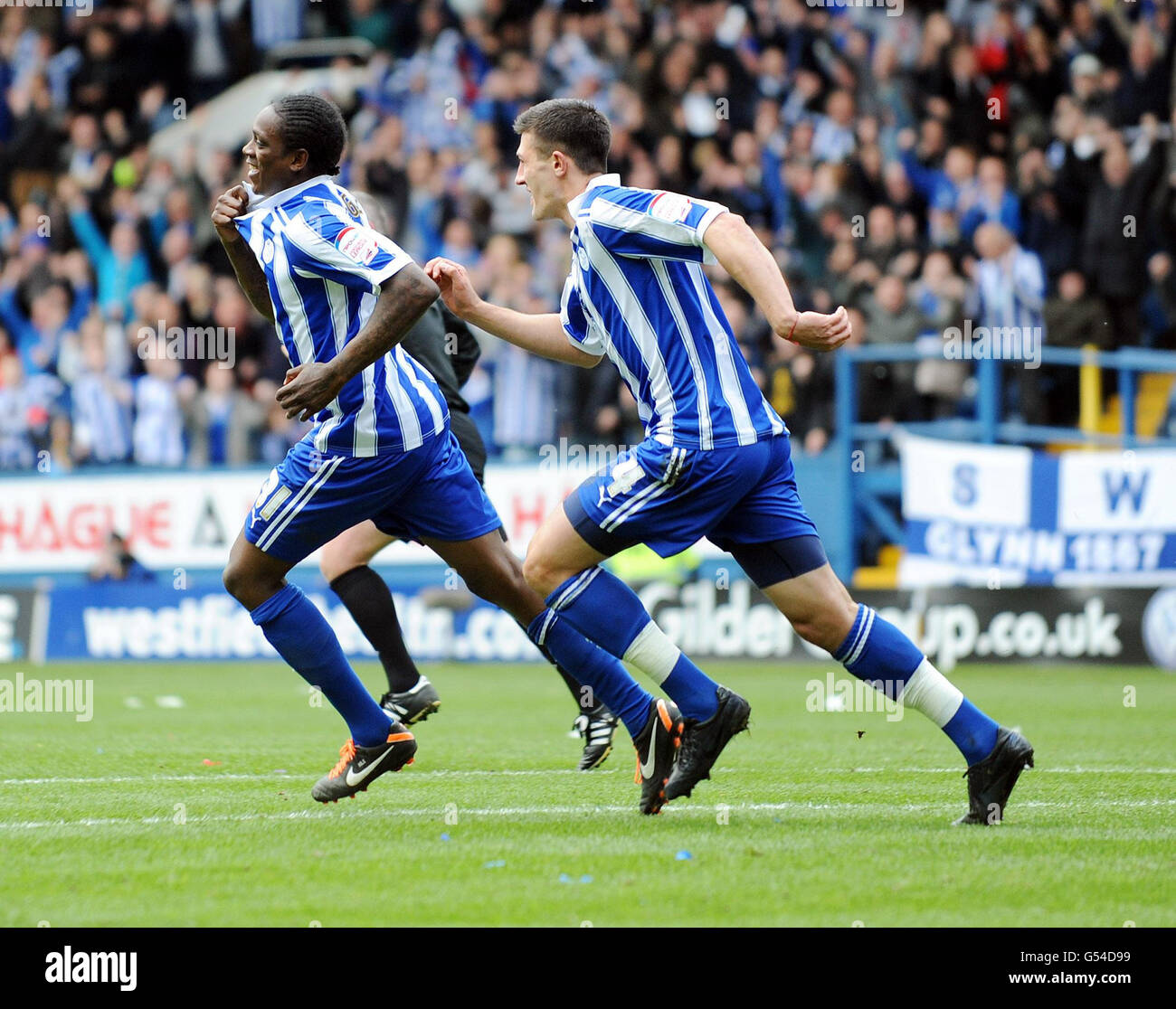 Sheffield Wednesday's Nile Ranger (left) celebrates after he scored the ...