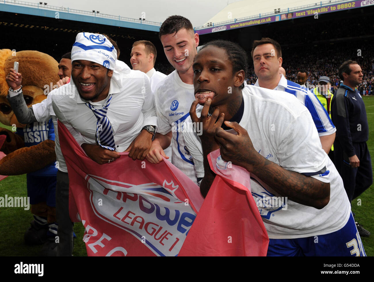 Sheffield Wednesday's Nile Ranger (right) celebrates promotion with ...