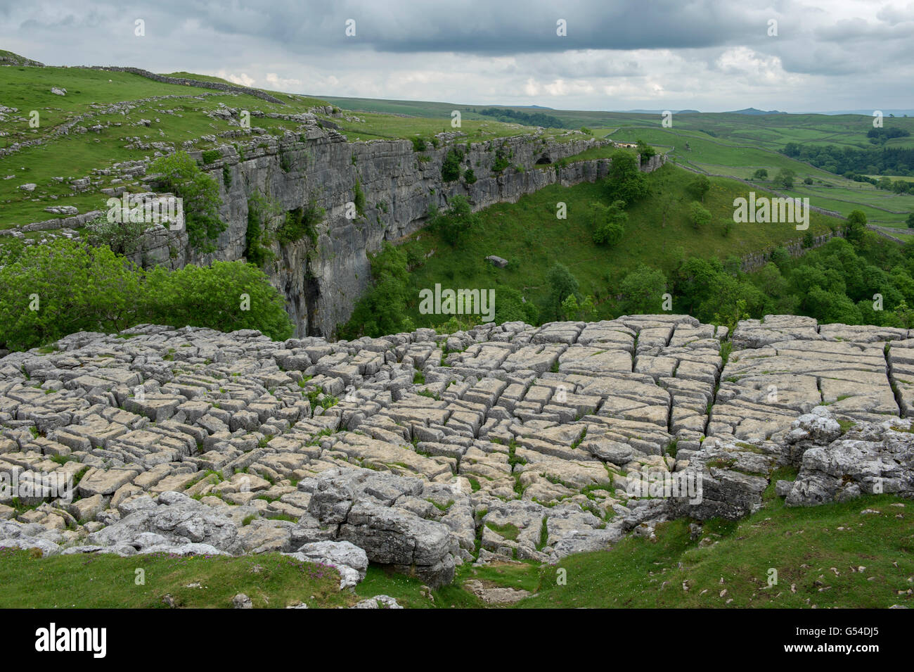 Limestone rock features hi-res stock photography and images - Alamy