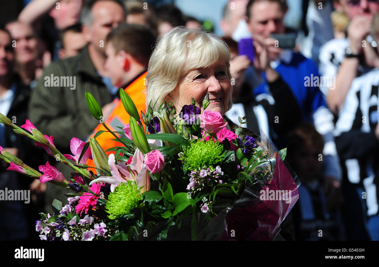 Lady Elsie Robson watches a statue of her late husband Sir Bobby Robson ...