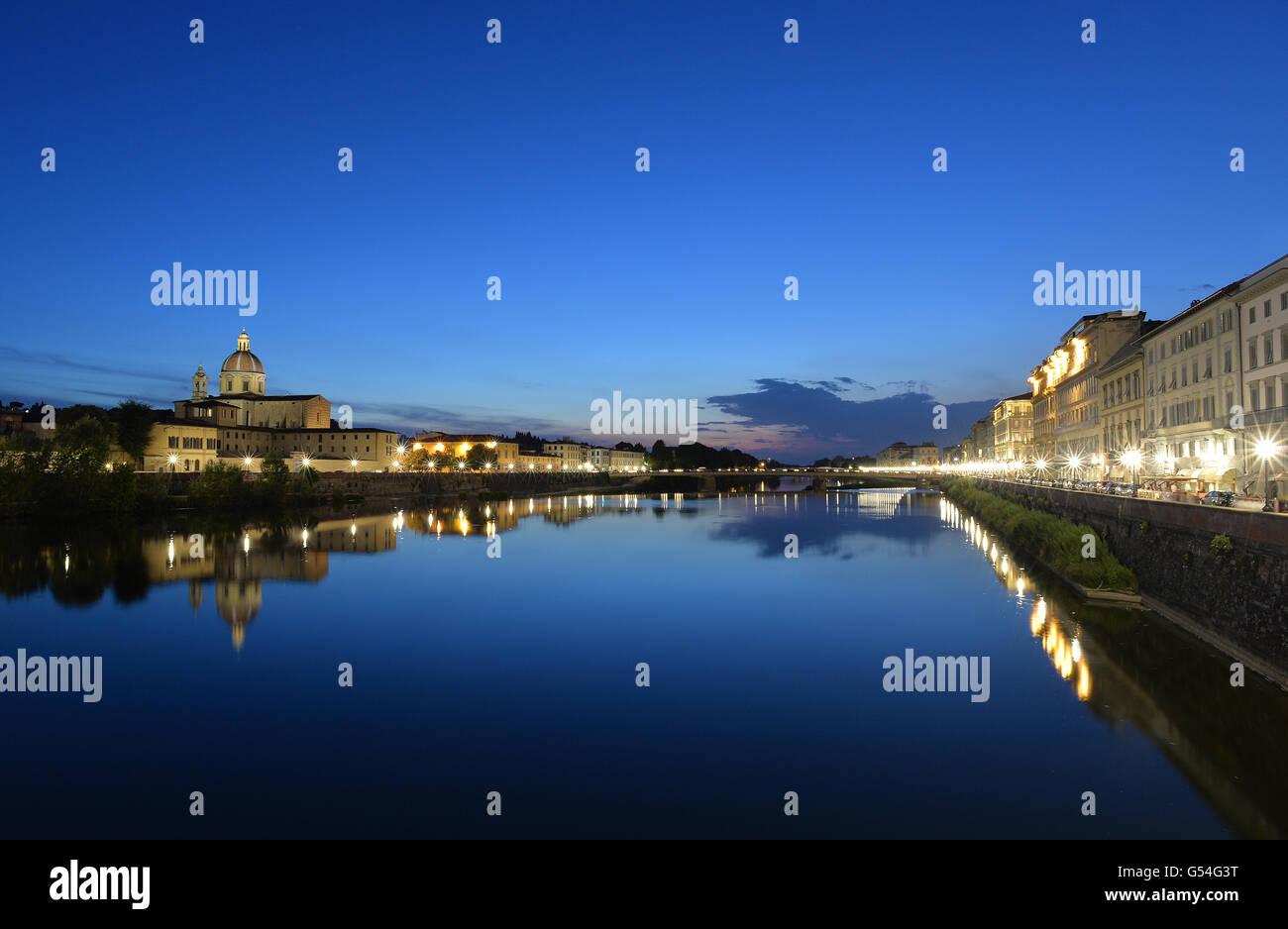 View down the River Arno, Florence Italy Stock Photo - Alamy