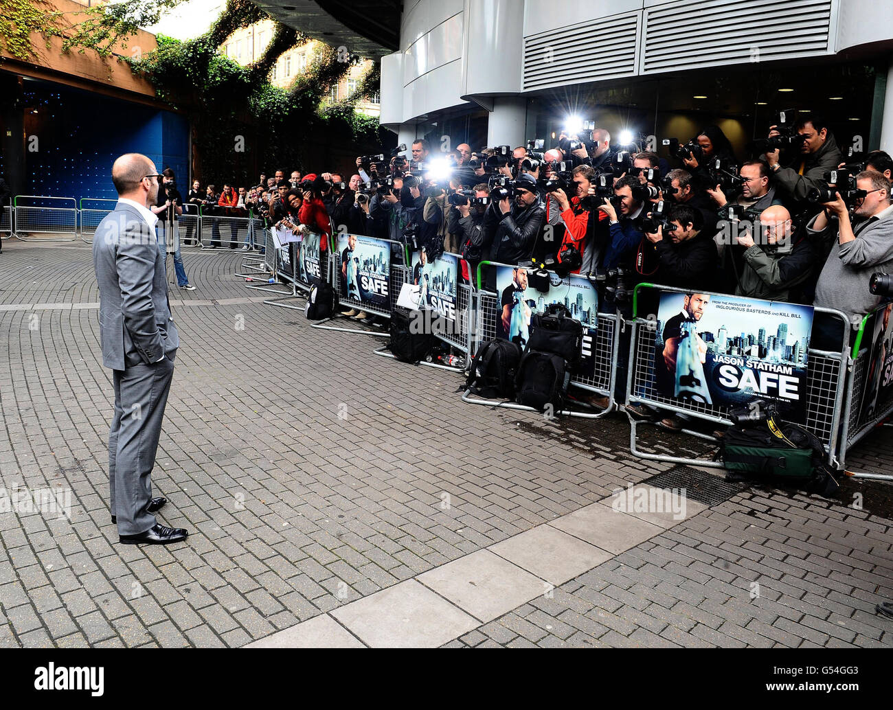 Safe premiere - London. Jason Statham arrives at the premiere of his ...