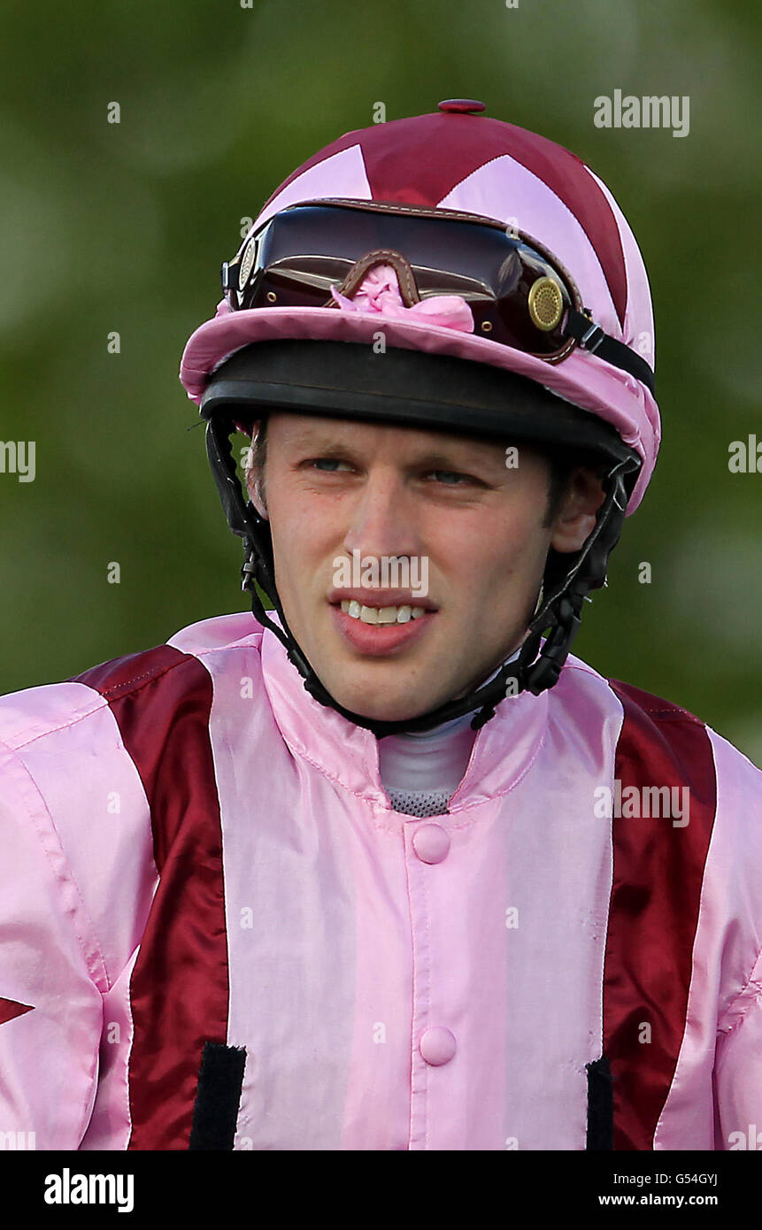 Horse Racing - Betfred Spring Racing - Lingfield Park Stock Photo - Alamy