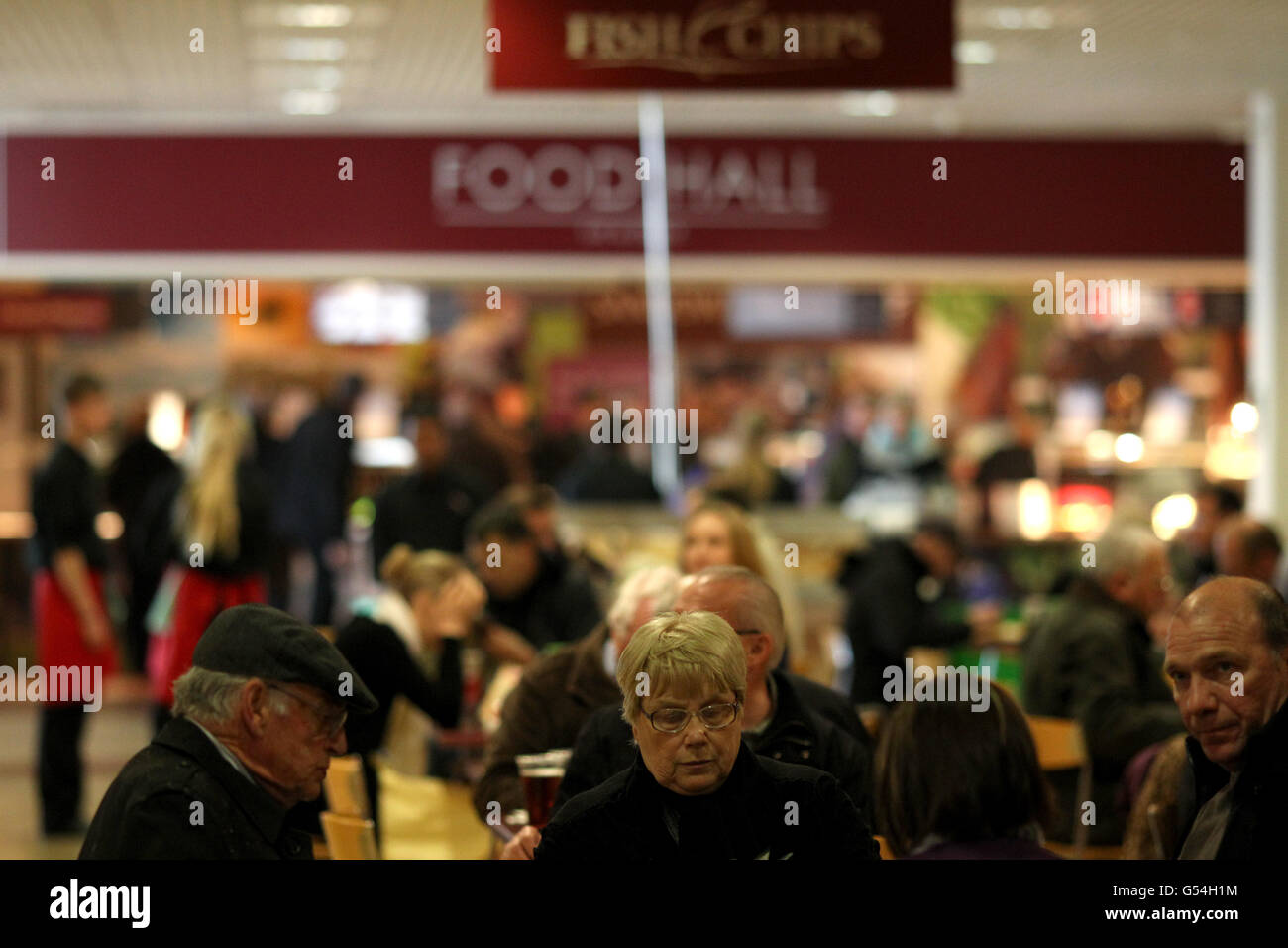 Horse Racing - bet365 Ultimate Celebration Day - Sandown Park ...