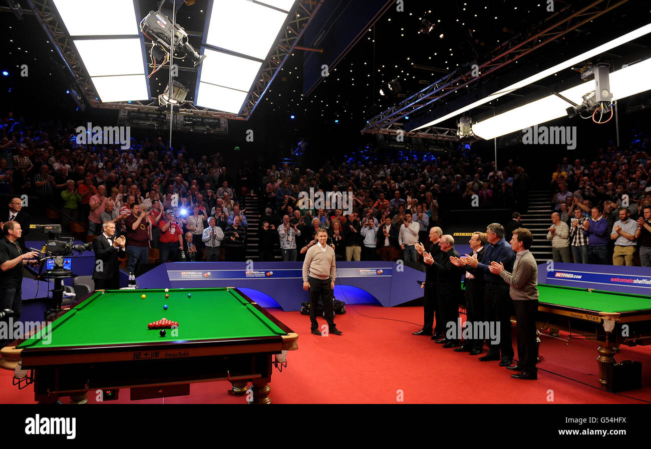 Sport snooker stephen hendry ken doherty hi-res stock photography and ...