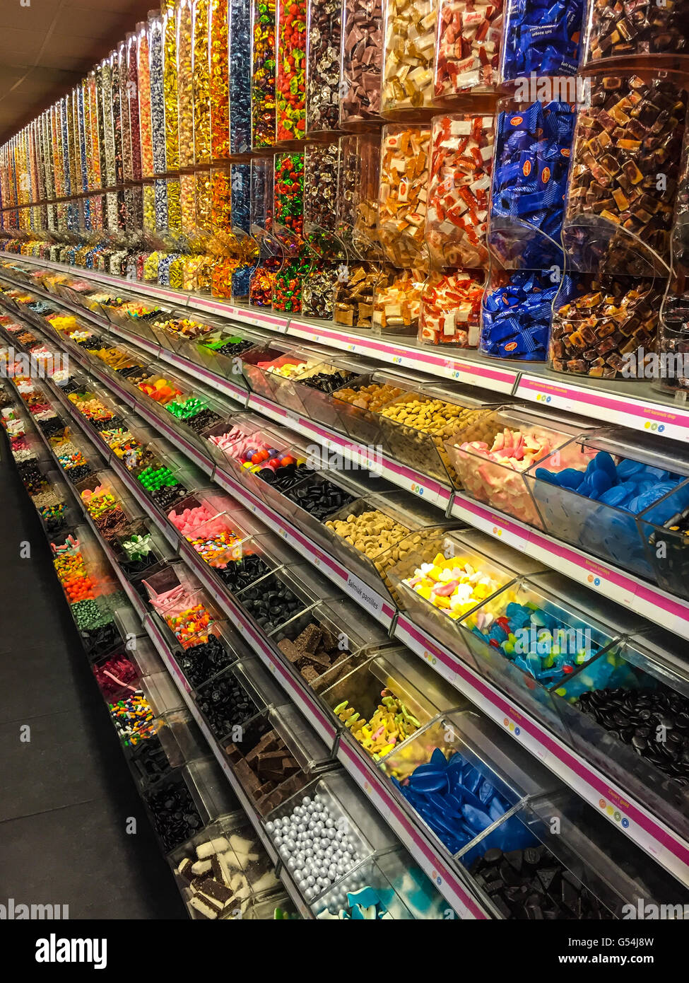 Colourful food store hi-res stock photography and images - Alamy