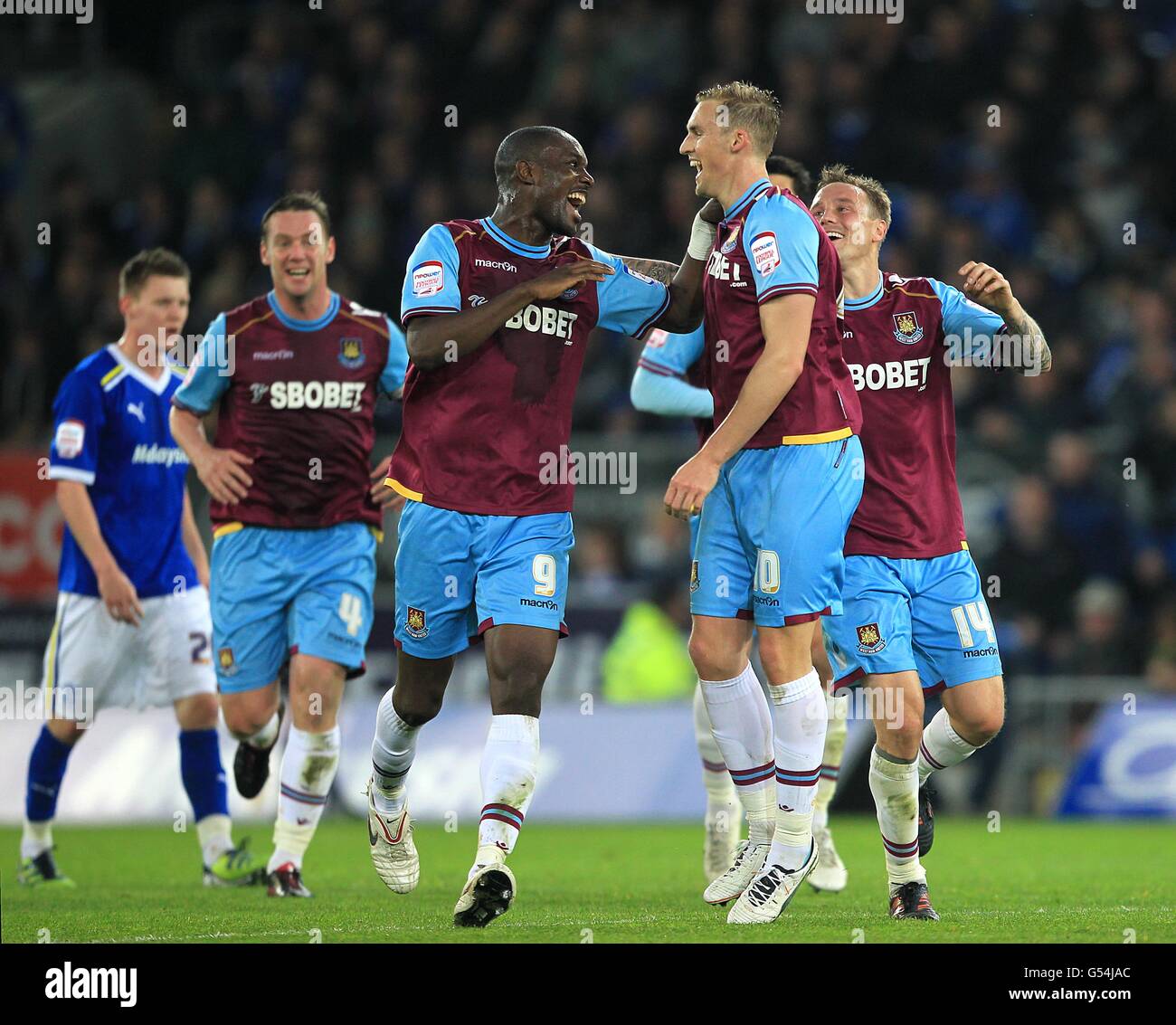 West ham uniteds jack collison celebrates hi-res stock photography and ...