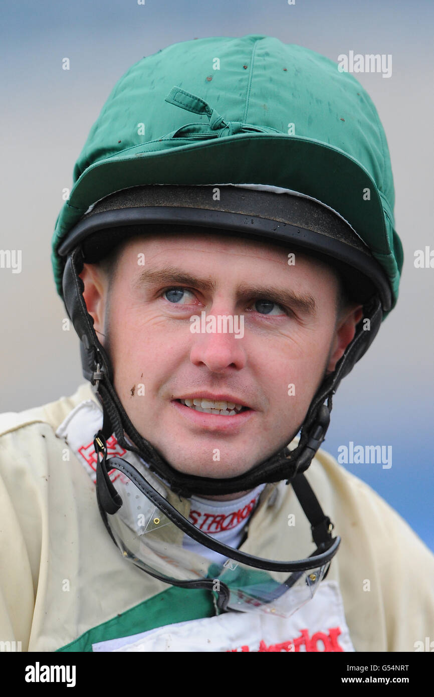 Tony hamilton jockey hi-res stock photography and images - Alamy