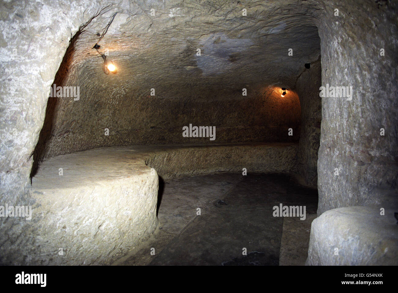 View Caves Inside Sandstone Underneath Nottingham Castle High ...