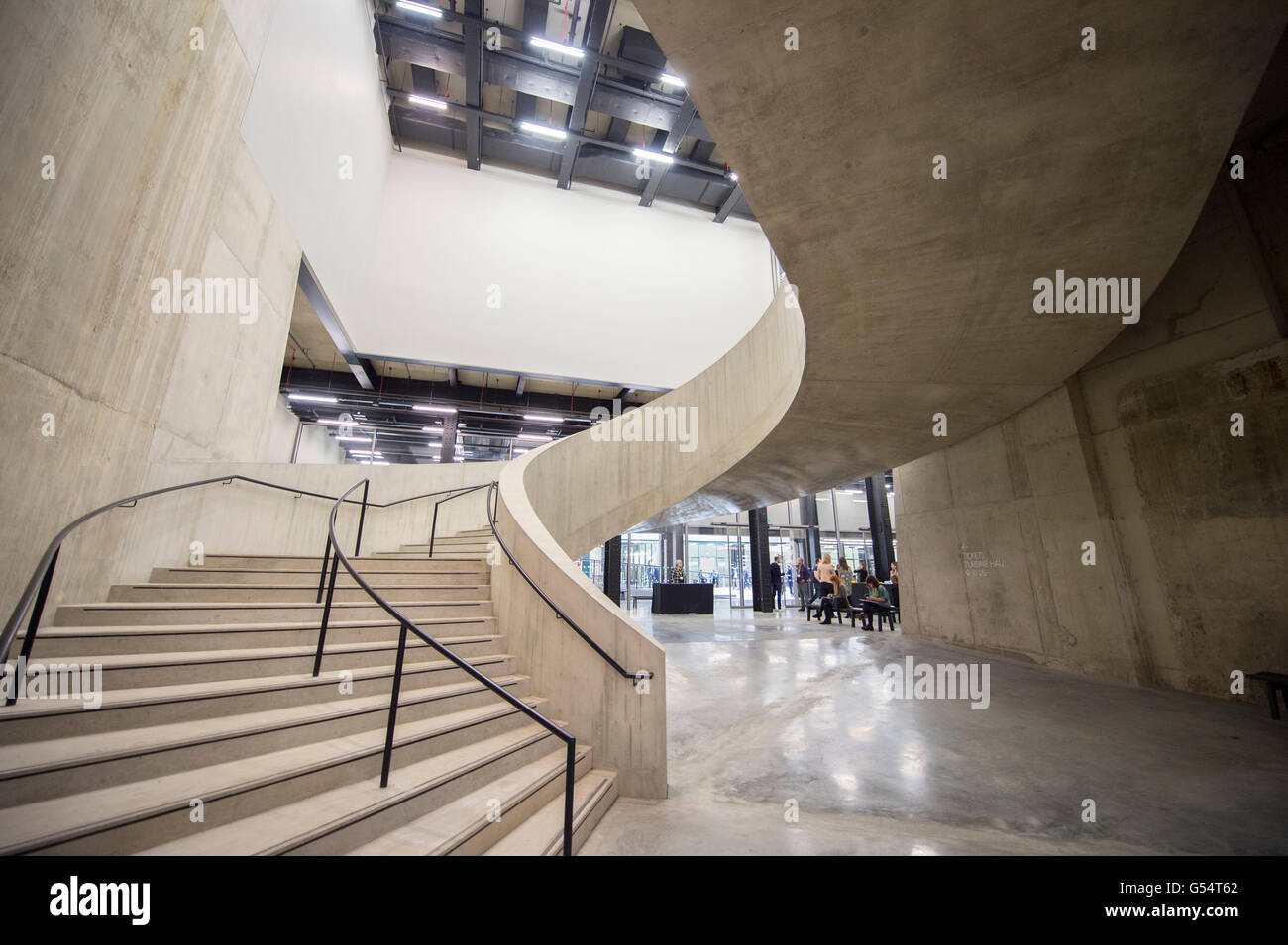 Tate modern interior hi-res stock photography and images - Alamy